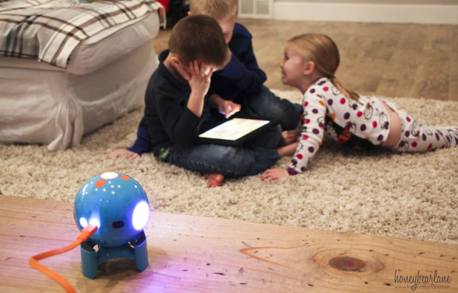 Dash and Dot Robots Review - Honeybear Lane